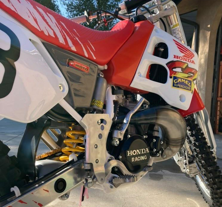 88-91 CR250 & 89-92 CR125 Frame guards | Eight Three Four Moto, LLC.